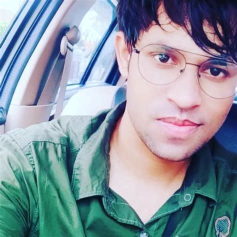 Pratik🍁 (@pratik.2022) • Threads, Say more