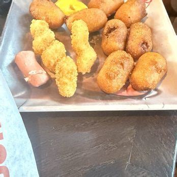 Red Robin Gourmet Burgers And Brews Updated May 2026 126 Photos