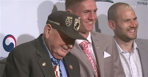 희생할 가치가 있었던 전쟁美 한국전쟁 참전용사 다큐 영화 상영