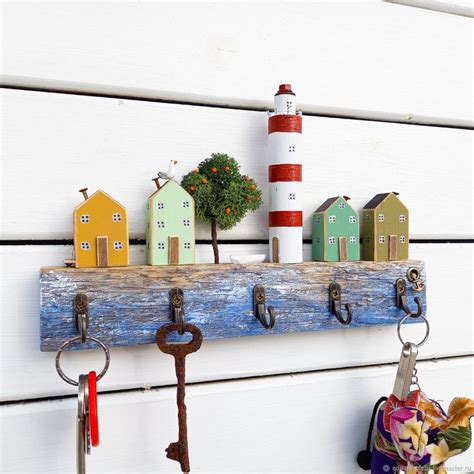 Ключница настенная ключница деревянная вешалка для полотенец 8 марта в интернет магазине