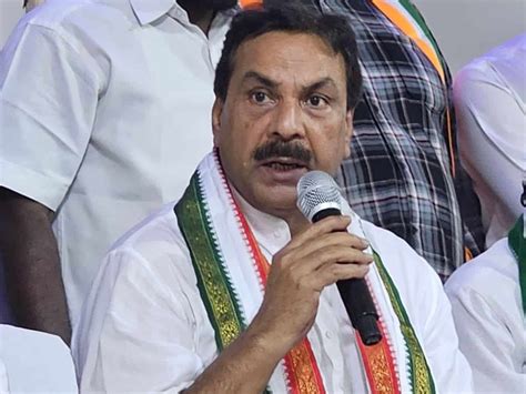 Naseem Khans Instagram Twitter And Facebook On Idcrawl