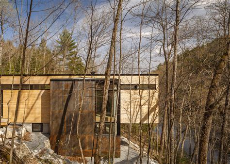 Christopher Simmonds Creates Forest Retreat In Canada