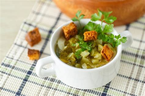 Розсольник наваристий готуємо на реберцях з перловкою або рисом відео