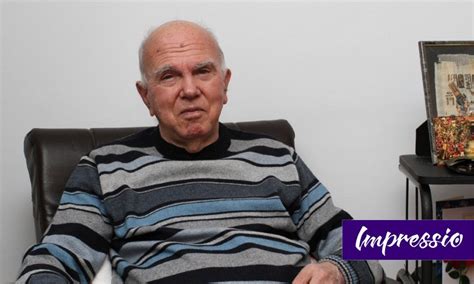 На 12 февруари е премиерата на Крадец на обич с най популярните стихове на Евтим Евтимов