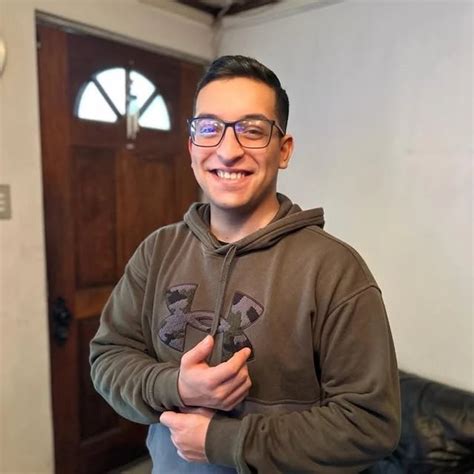 Simon Antonio Matus Aravena Simon Matus A • Threads Say More