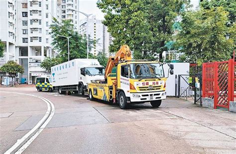 警新界北打擊違泊 兩日發逾3000告票 東方日報