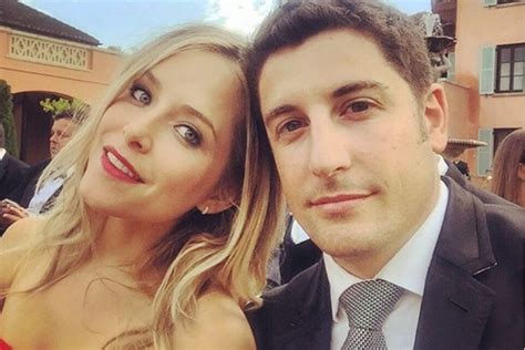 Zvijezda Američke Pite širi Obitelj