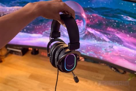 Review FIFINE Ampligame H6 Senyum Jadi Ciri Khas Gamedaim