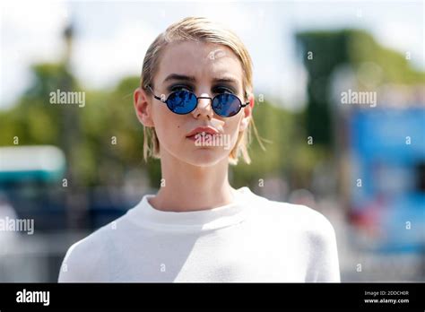 Michi Paris Hi Res Stock Photography And Images Alamy