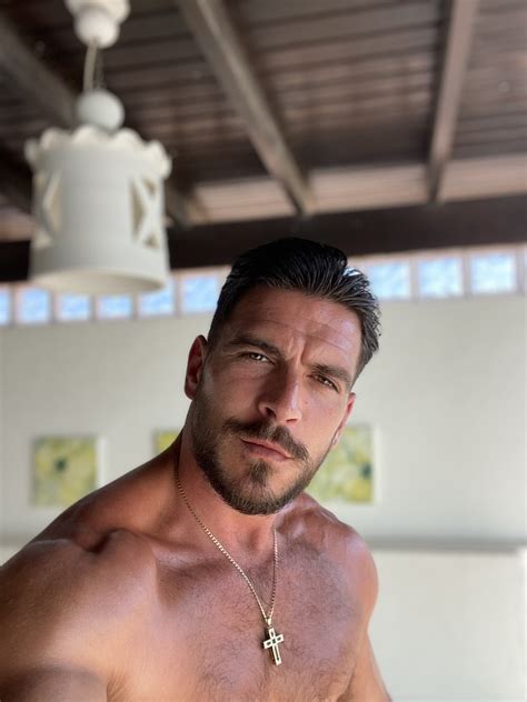 Model Of The Day Paddy Obrian Daily Squirt