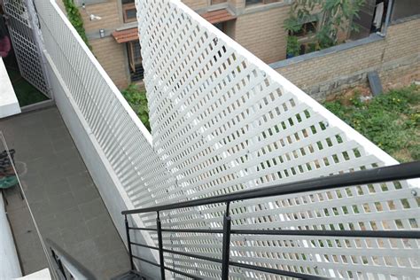 Lattice For Privacy Safety Structures With Metal Fabrication