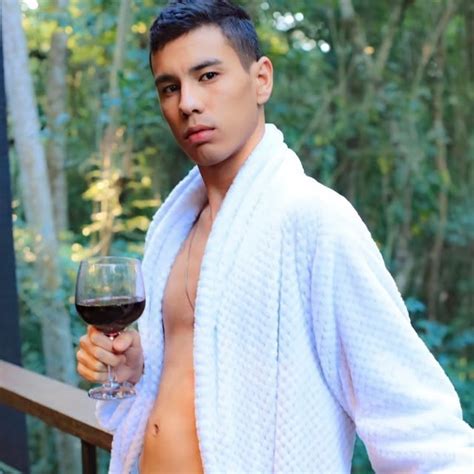 Guilherme Filadelfo Filadelfoguilherme • Threads Say More