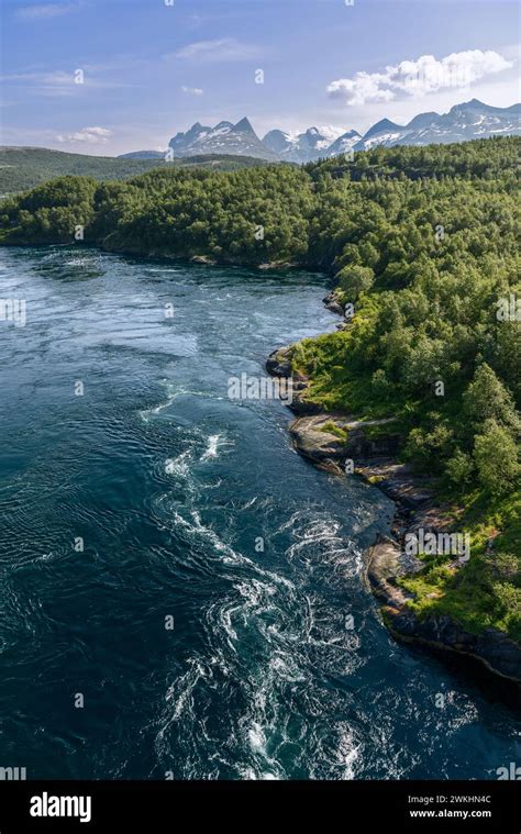 Captured In A Vertical Frame The Saltstraumen Tidal Currents Ripple