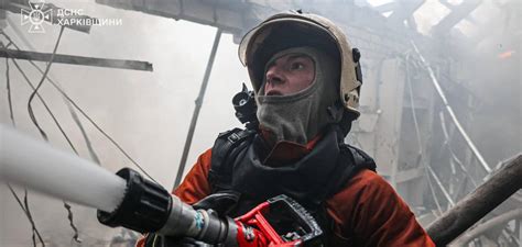 Обстріл Харкова росіяни вдарили ракетою по Харкову пошкоджено 8 будинків війна в Україні