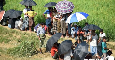 틸러슨 미얀마 군 최고사령관 통화 폭력 끝내달라