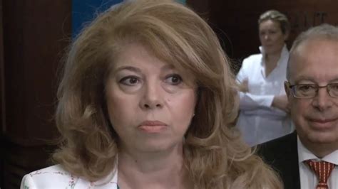 Илияна Йотова за старческите домове от ужасите Тази трагедия не е от вчера къде са социалните