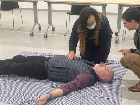 Protéger Alerter Secourir Les Agents Et Habitants Formés Aux