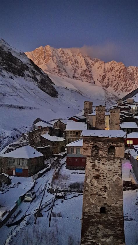 სვანეთი • რუსეთის ძალებმა ქალაქის გარეუბანში საცხოვრებელი კორპუსები დაბომბეს იხილეთ ბმულზე
