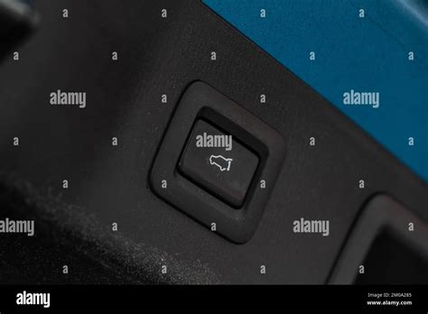 Car Trunk Open Button Electric Trunk Switch Controller Car Trunk Electric Lock Button Stock