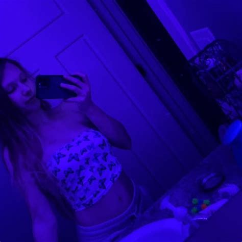 Kiely Kiely • Threads Say More