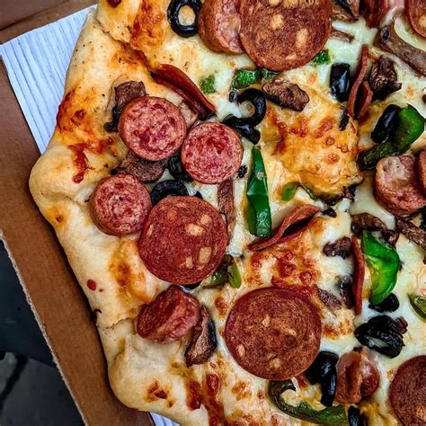 Genoa Pizza Delavan Delavan Wi 110 S 5th St Hours Menu Order