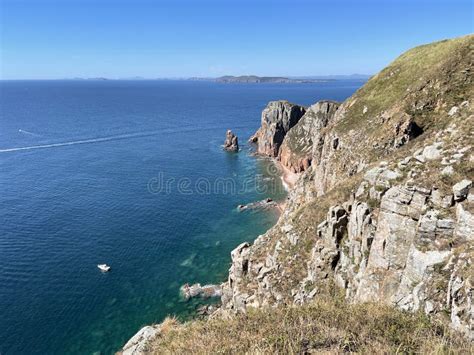 Isla De Shkota En Septiembre Con Clima Soleado Rusia Vladivostok