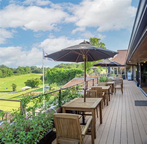 Redlibbets Golf And Country Club