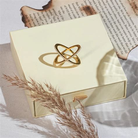 Criss Cross Ring Criss Cross Ring · Eternz