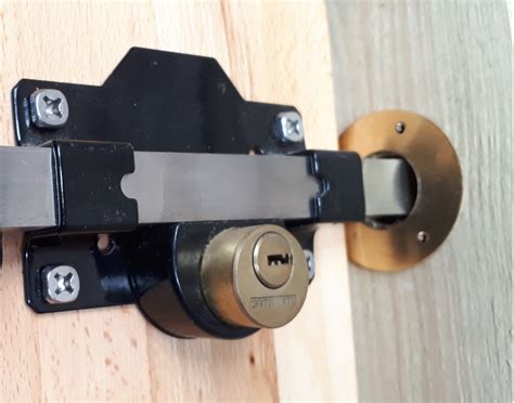 High Security Lock For Sheds And Workshops Shed Long Throw Security Lock
