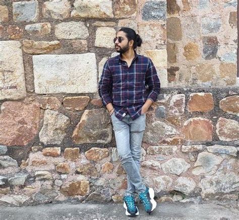 Hire Shashwat Singh For Your Business Promotion