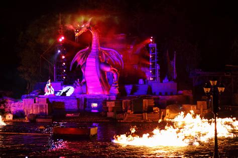 Murphy The Dragon From Fantasmic Murphy The Dragon Makes H Flickr