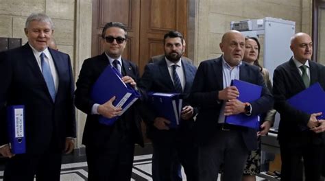 ГЕРБ София регистрира листите си