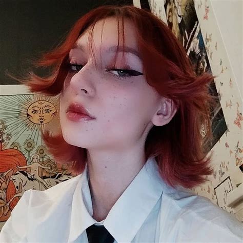 32 Stylish 90s Grunge Haircuts To Unleash Your Inner Rebel