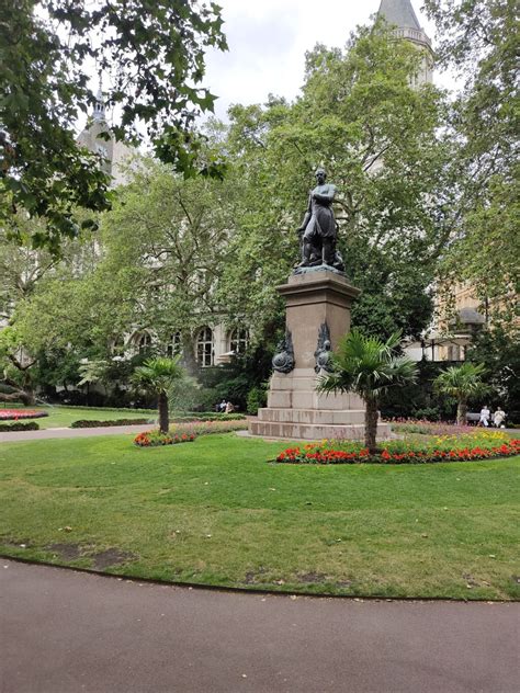 Deborah Imber On Linkedin The Most Beautiful Commute Full Of Historic Buildings And Beauty To