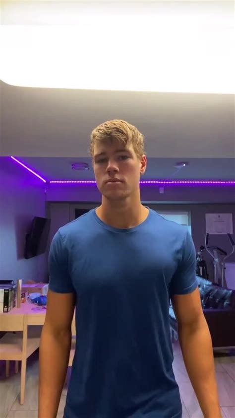 Amazing Pec Bounce Amazing Pec Bounce