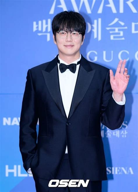 “음주 운전으로 잡혀가지 않을 것” 성시경 팬들 향한 약속도 남다른 애주가 먹을텐데 [핫피플] 미주중앙일보