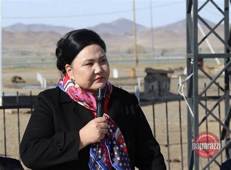 УИХ д 16 жил “тарвалзсан” Д Оюунхоролыг дахин залах хэрэггүй