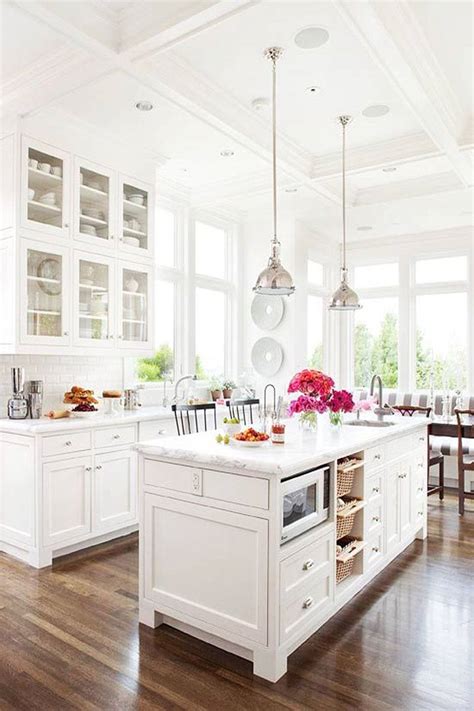 23 Fascinating White French Country Kitchen Home Decoration And