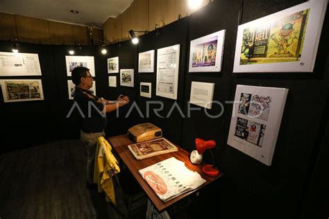 Pameran 25 Tahun Reformasi Di Fib Ui Antara Foto
