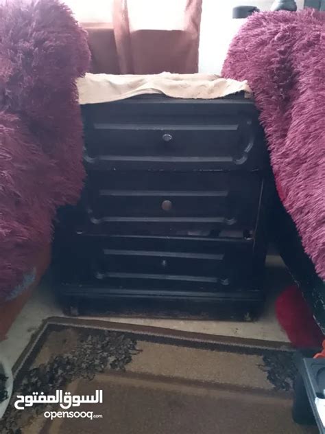 غرفه نوم شباب مكونه من خزانه سحاب ثلاث درفات وثلاث تخوت مفرد وكومدين