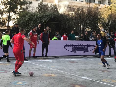 مسابقات گل کوچیک محلات با حضور پیشکسوتان پرسپولیس و استقلال طرفداری