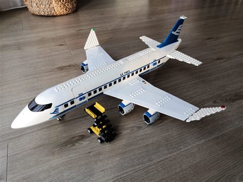 Lego City 7893 Letadlo - nažloutlé, bez panáčků | Aukro