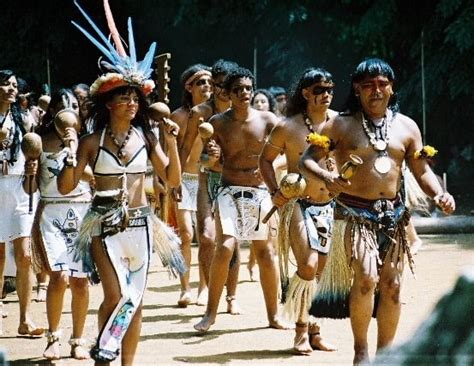 Los Tainos On Emaze