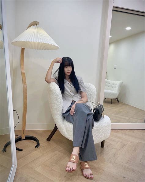 Lee Joo Yeons Feet