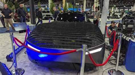 Без крил та з вісьмома моторами у США представили літаючий електромобіль Alef Model A Autogeek