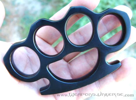 Brass Knuckles Black Large