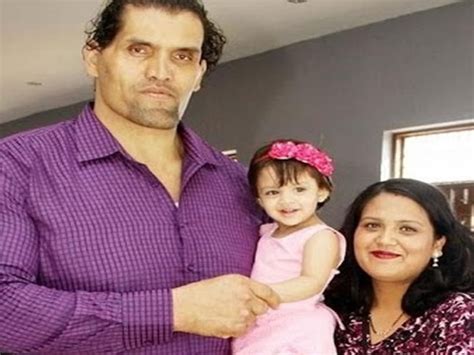 The Great Khali Wife Born Son Share Video Wwe Wrestler News Update द