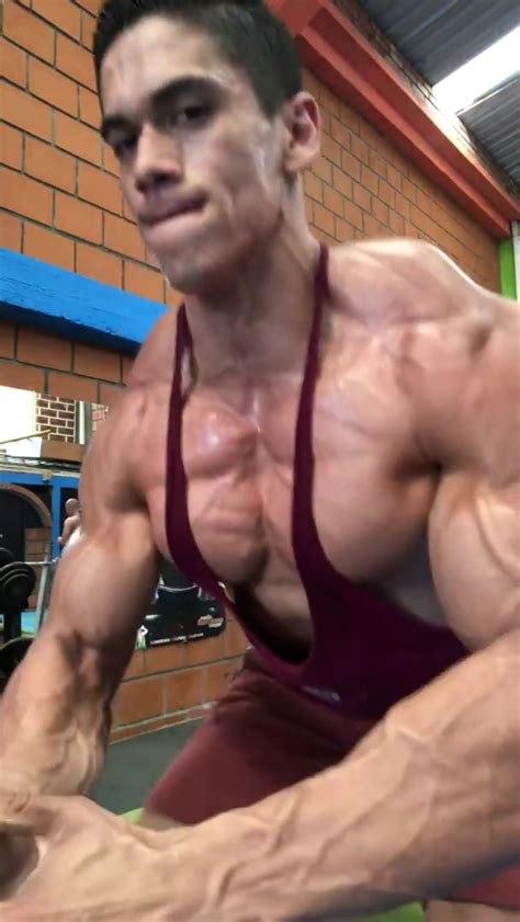 Muscle Flexing Vs Relaxing