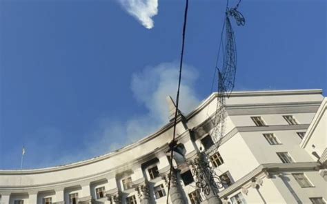 Кабмін пошкоджено внаслідок атаки новини ЛБ портал новин Lb Ua