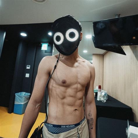 Ukey Ripped Af Good Music Best Music Artists Uke